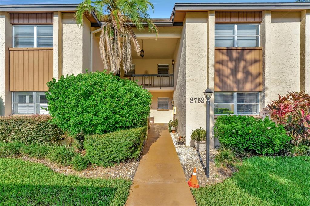 2752 Clubhouse Dr #204, Sarasota, FL 34232 - MLS A4581168 - Coldwell Banker