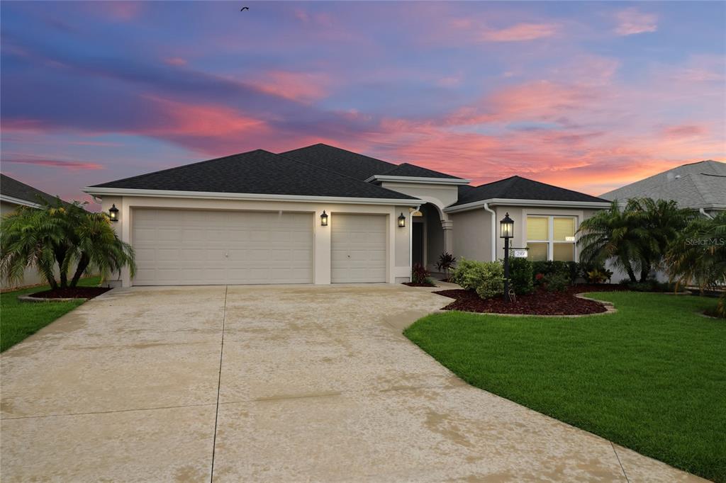 2301 Gordon Path, The Villages, FL 32163 - MLS G5070231 - Coldwell Banker