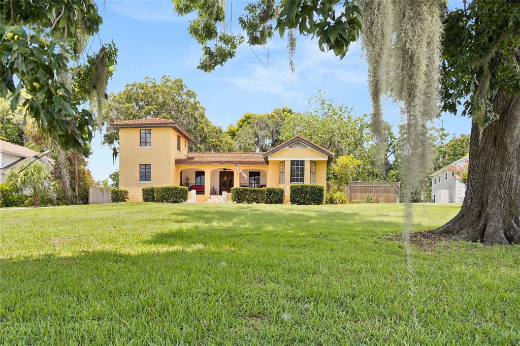 1495 Lakeshore Dr, Mount Dora, FL 32757 - MLS G5084394 - Coldwell Banker