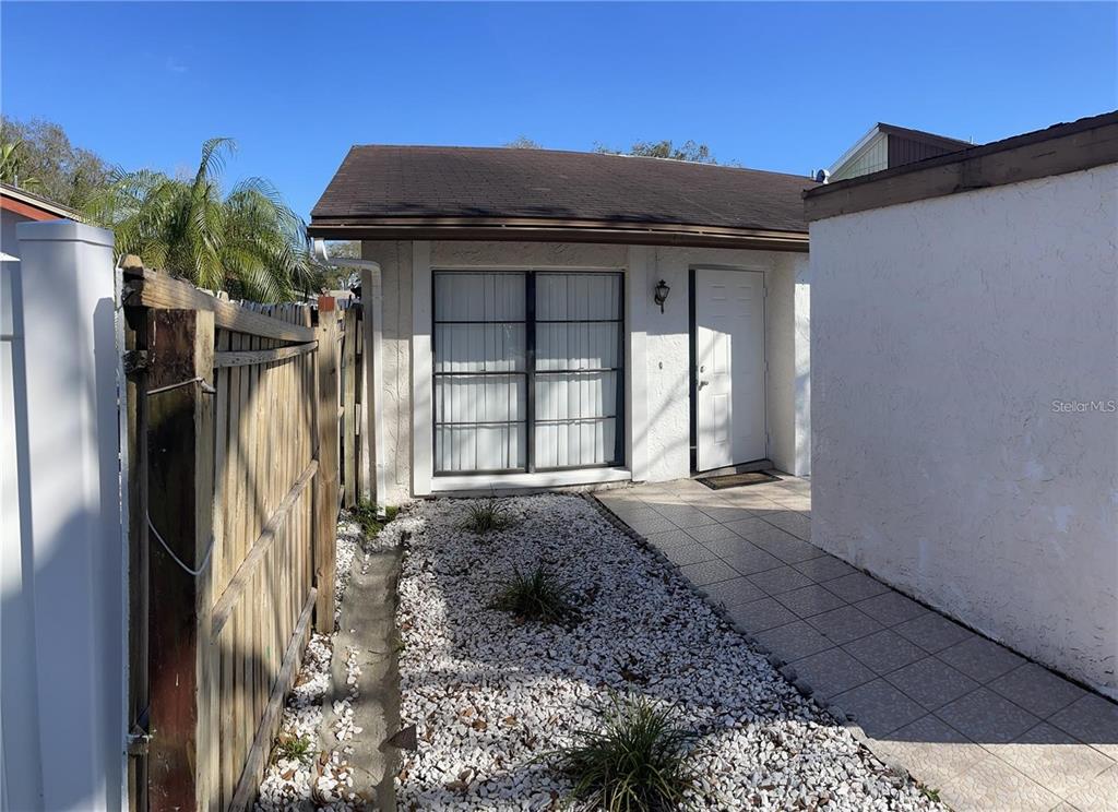 10307 Fernglen Pl, Tampa, FL 33624 - MLS J963155 - Coldwell Banker