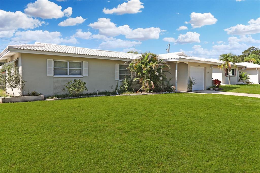 2894 Brookfield Dr, Largo, FL 33771 - MLS J967085 - Coldwell Banker