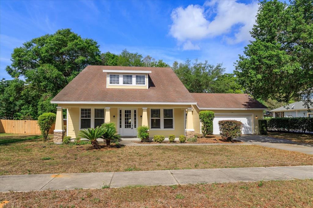 640 Butch Cassidy Ln, Eustis, FL 32726 - MLS O6097310 - Coldwell Banker