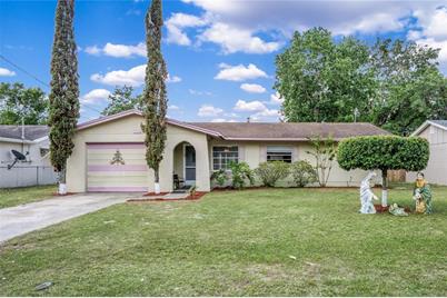 3310 Ruby Dr, Mount Dora, FL 32757 - MLS O6113708 - Coldwell Banker