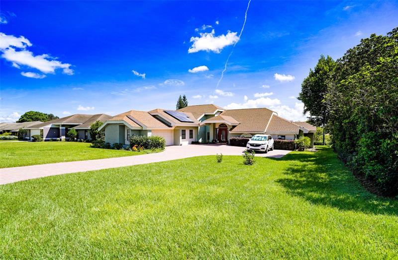 261 Santa Rosa Dr, Winter Haven, FL 33884 - MLS P4922793 - Coldwell Banker