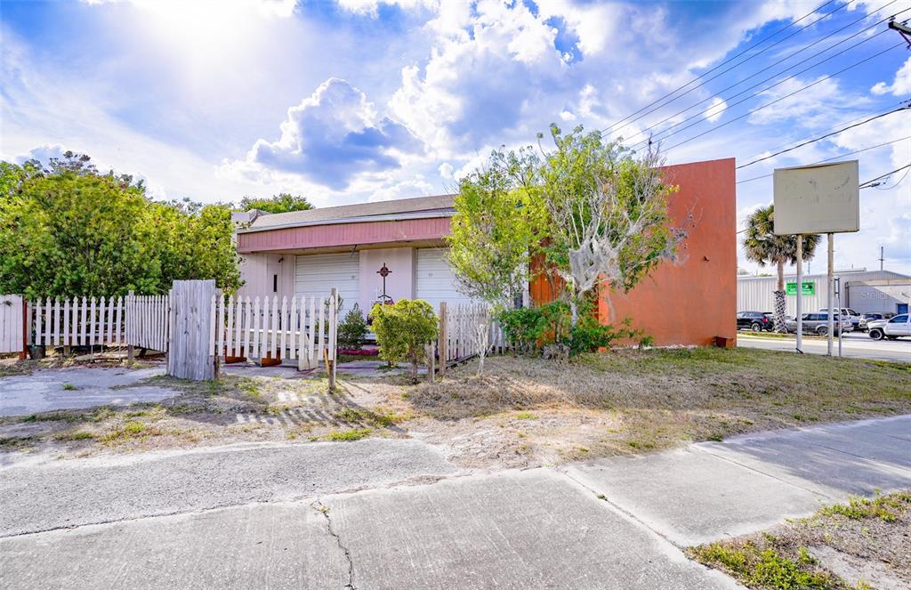 140 N Gary Rd, Lakeland, FL 33801 - MLS P4925286 - Coldwell Banker