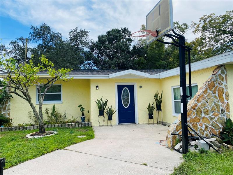 7101 Robindale Rd, Tampa, FL 33619 - MLS T3403972 - Coldwell Banker