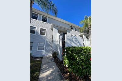 7108 Waterside Dr, Tampa, FL 33617 - MLS T3427029 - Coldwell Banker