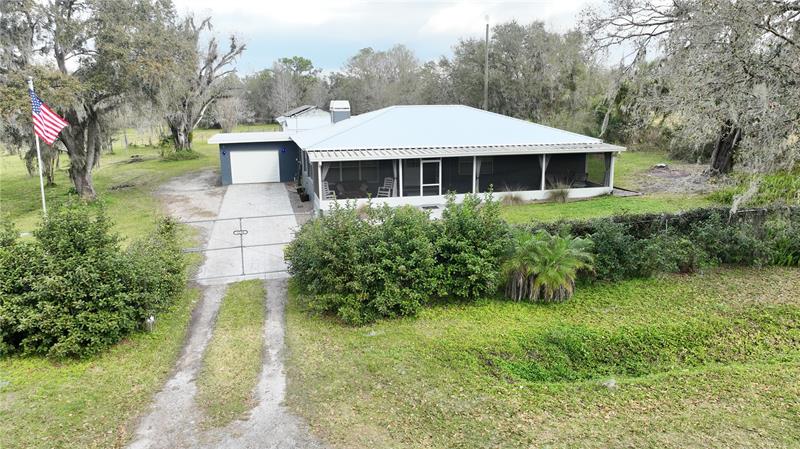 3230 Nichols Rd, Lithia, FL 33547 - MLS T3428194 - Coldwell Banker