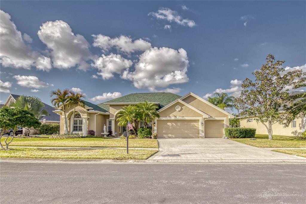 26845 Winged Elm Dr, Wesley Chapel, FL 33544 - MLS T3443640 - Coldwell ...