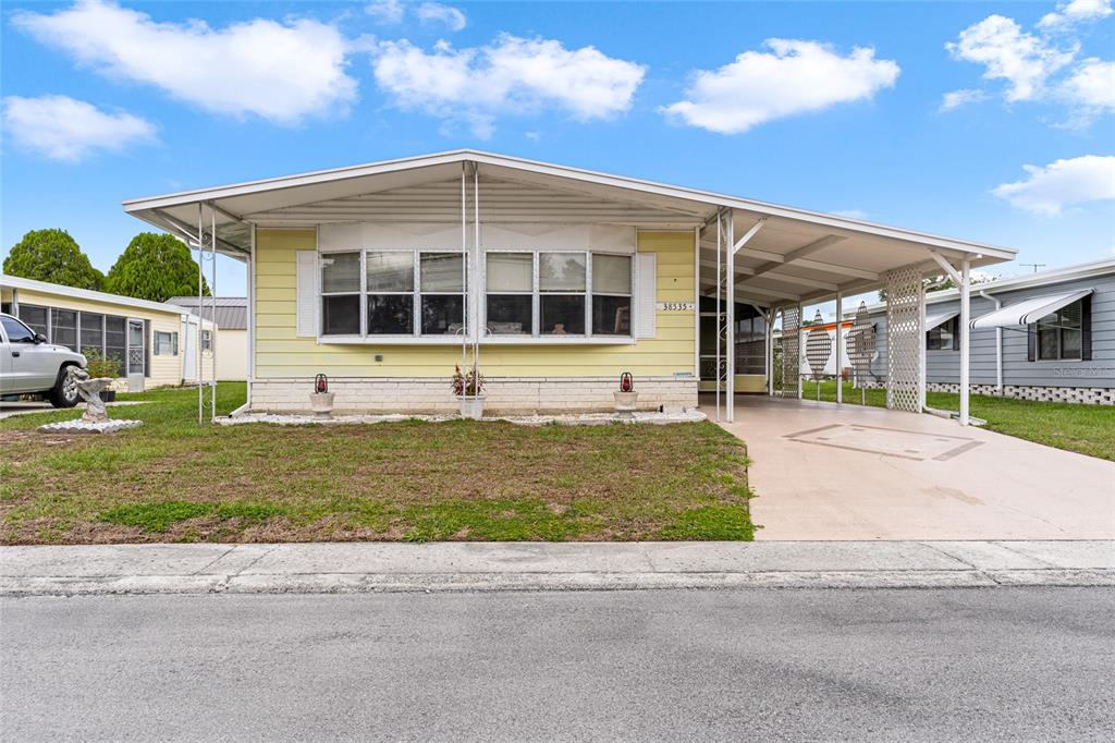 38535 Monet Dr, Zephyrhills, FL 33540 - MLS T3448497 - Coldwell Banker