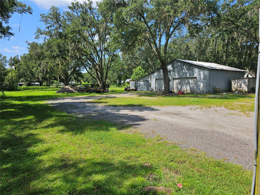 4805 Thonotosassa Rd, Plant City, FL 33565 - MLS T3462019 - Coldwell Banker