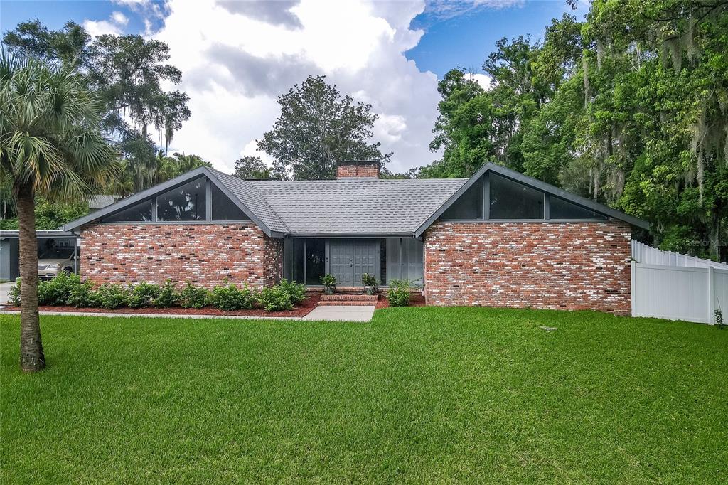 260 Sunset Dr, Brooksville, FL 34601 - MLS T3467288 - Coldwell Banker
