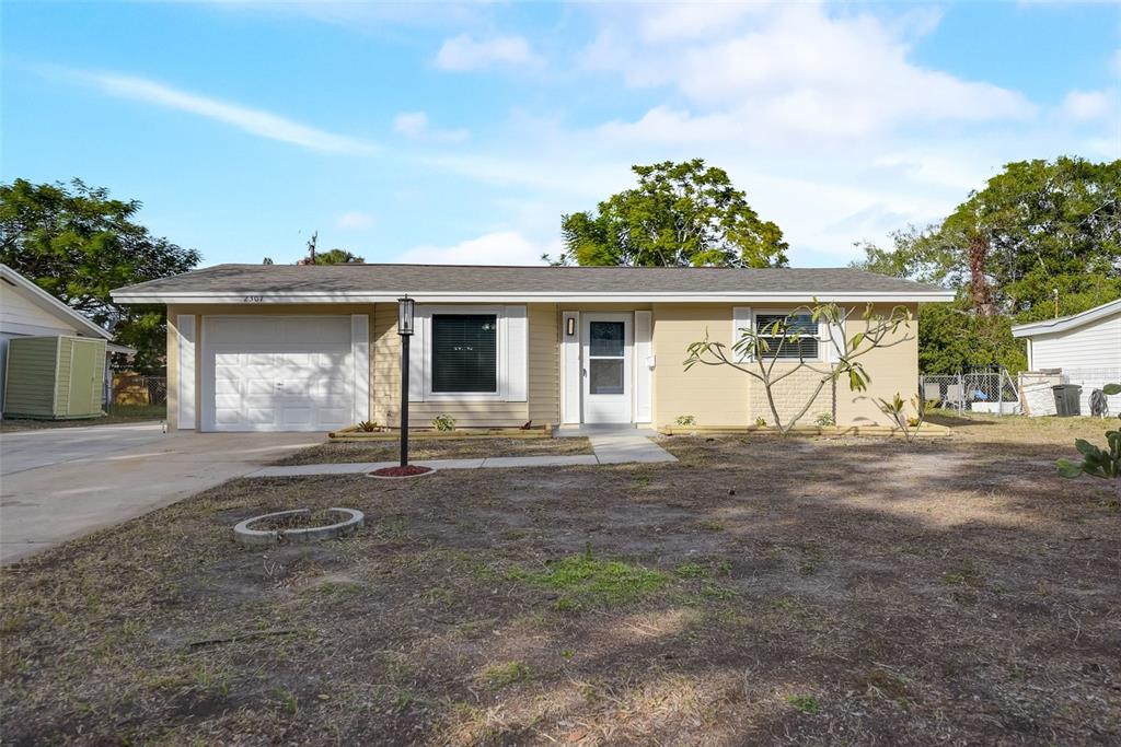 2307 Clark Ave, Bradenton, FL 34207 - MLS T3493289 - Coldwell Banker