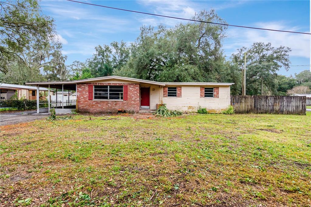 10605 1st St, Thonotosassa, FL 33592 - MLS T3497633 - Coldwell Banker