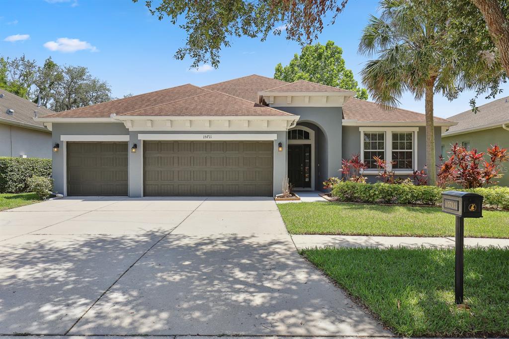 15711 Starling Dale Ln, Lithia, FL 33547 - MLS TB8387747 - Coldwell Banker
