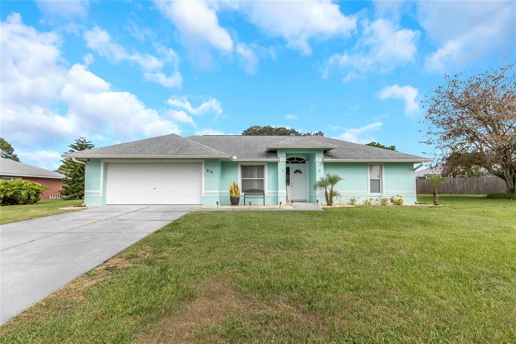 910 Mikasuki Dr, Lakeland, FL 33813 - MLS U8157552 - Coldwell Banker