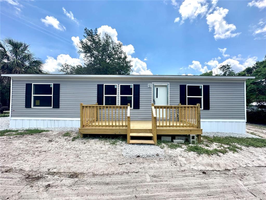 31616 Skyline Dr, Deland, FL 32720 - MLS V4930283 - Coldwell Banker