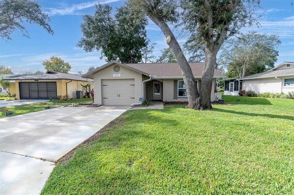 10535 Mira Vista Dr, Port Richey, FL 34668 - MLS W7860314 - Coldwell Banker