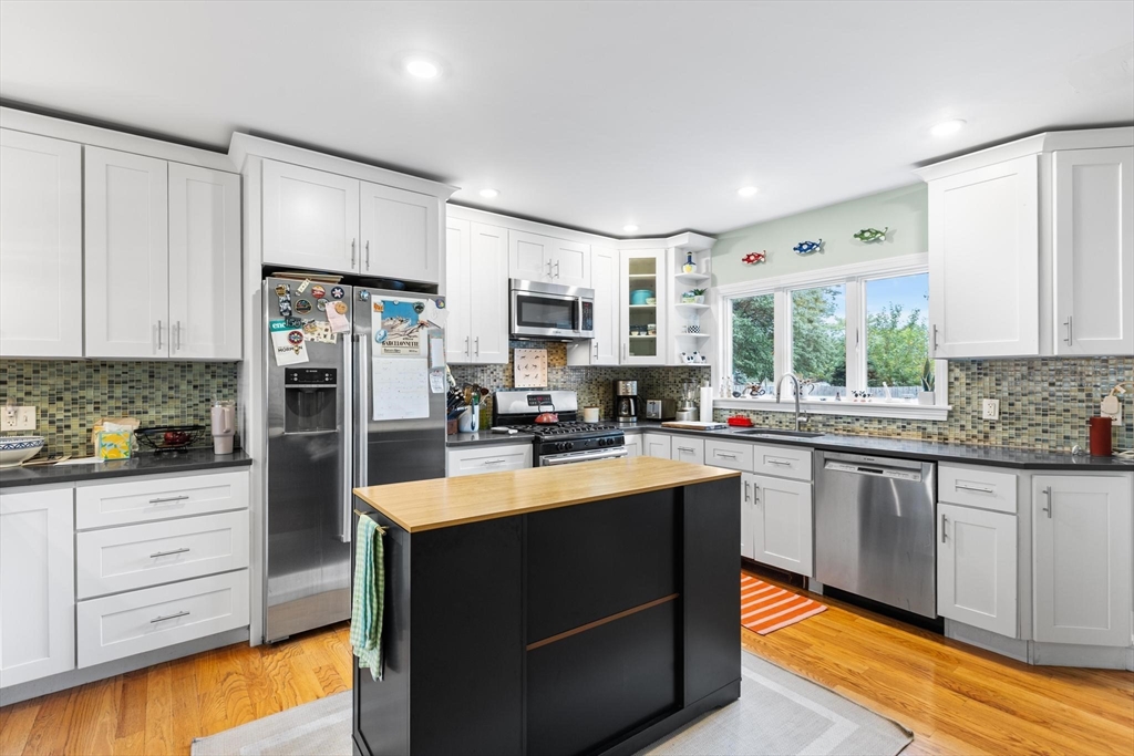 4 Essex St, Boston, MA 02129 - MLS 73401298 - Coldwell Banker