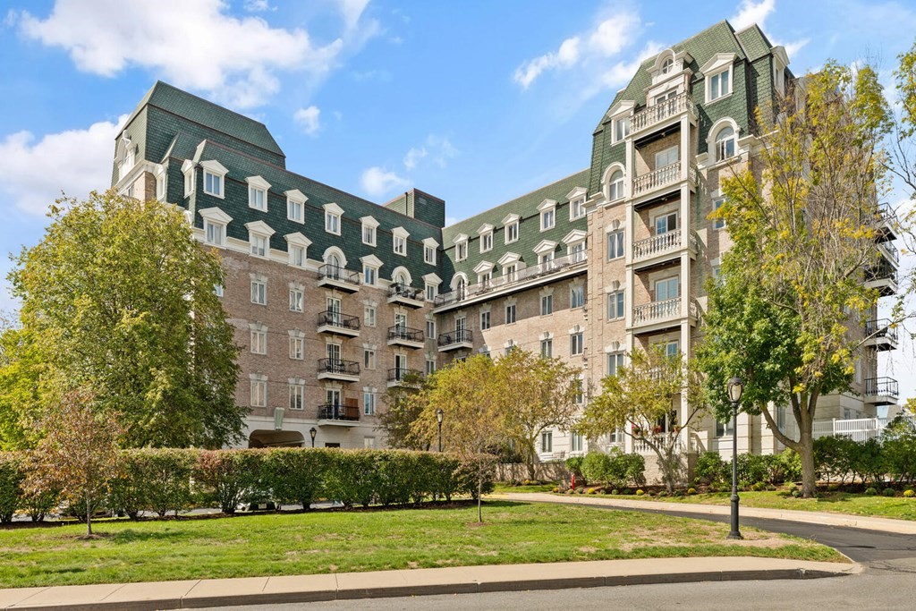 100 Marina Dr #211, Quincy, MA 02171 - MLS 73042070 - Coldwell Banker