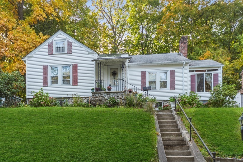 32 St Elmo Rd, Worcester, MA 01602 - MLS 73047748 - Coldwell Banker