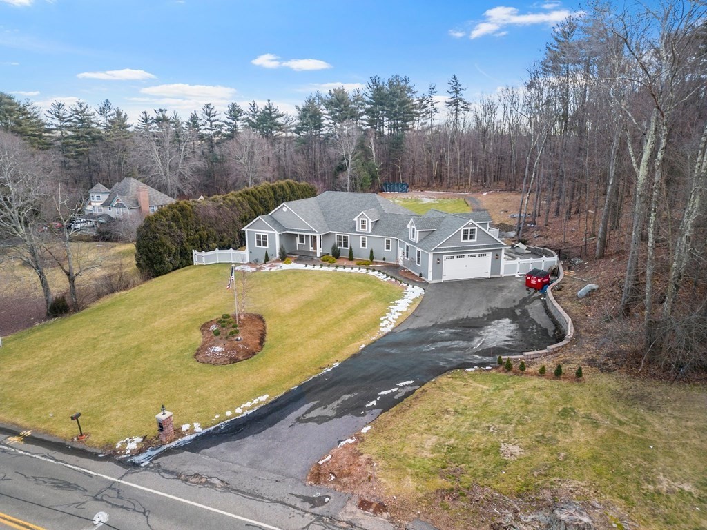 1400 Center St, Ludlow, MA 01056 - MLS 73073744 - Coldwell Banker