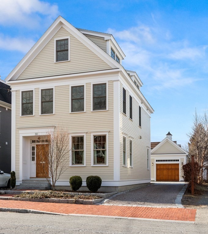 30 Bromfield St, Newburyport, MA 01950 - MLS 73079021 - Coldwell Banker