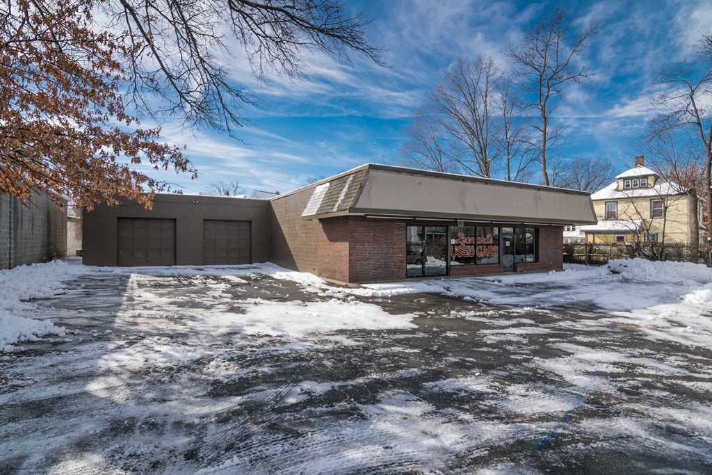 431 Orange St, Springfield, MA 01108 - MLS 73087982 - Coldwell Banker