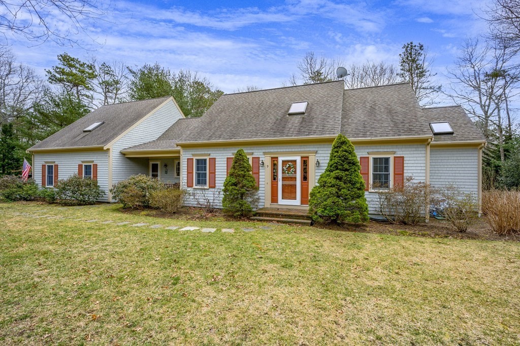9 Barnicle Dr, Barnstable, MA 02648 - MLS 73091059 - Coldwell Banker