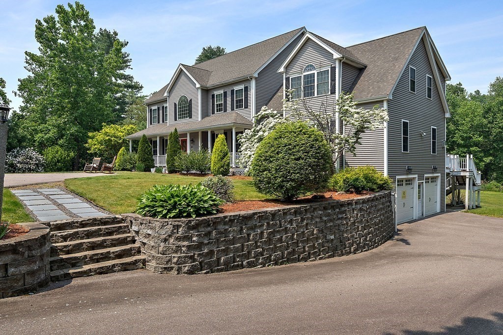 15 Vintage Farm Ln, Walpole, MA 02081 - MLS 73095132 - Coldwell Banker