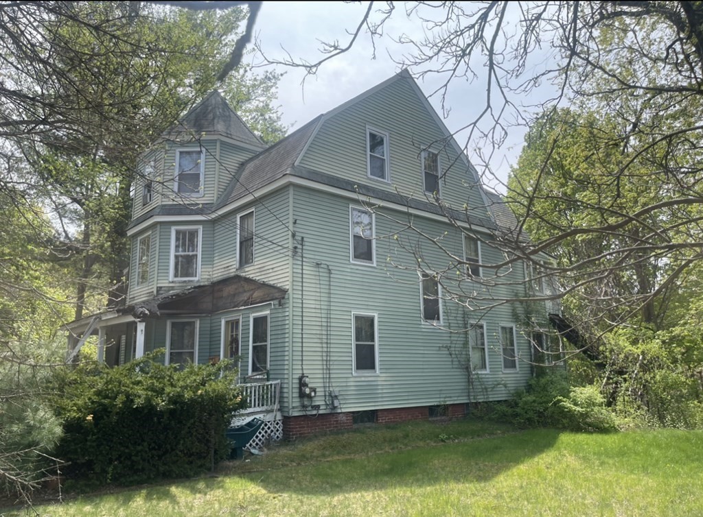 33 3rd St, Ayer, MA 01432 - MLS 73109982 - Coldwell Banker