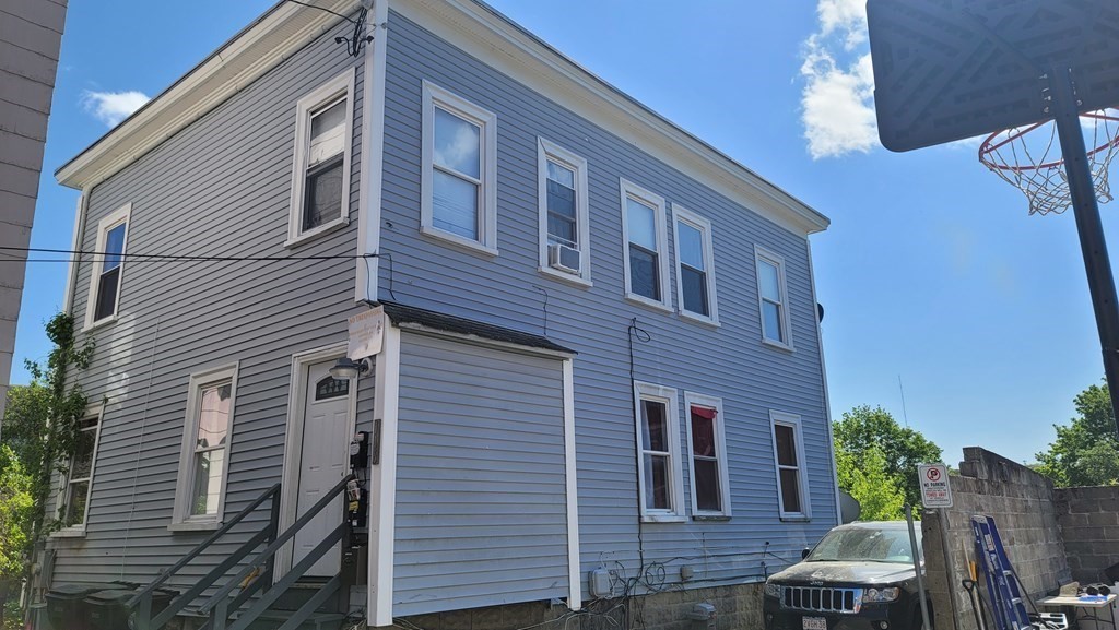 116 Primrose St, Haverhill, MA 01830 - MLS 73113318 - Coldwell Banker