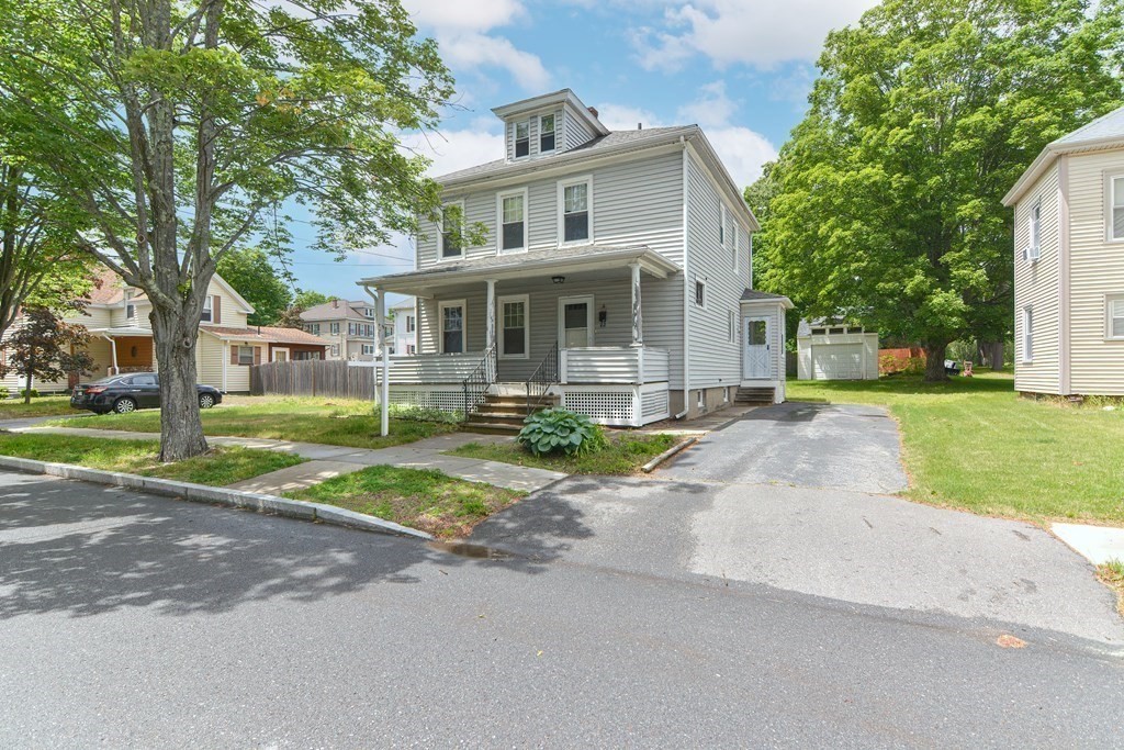 320 Oak St, Clinton, MA 01510 - MLS 73121351 - Coldwell Banker