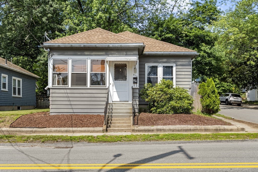 315 Boutelle St, Fitchburg, MA 01420 - MLS 73127354 - Coldwell Banker