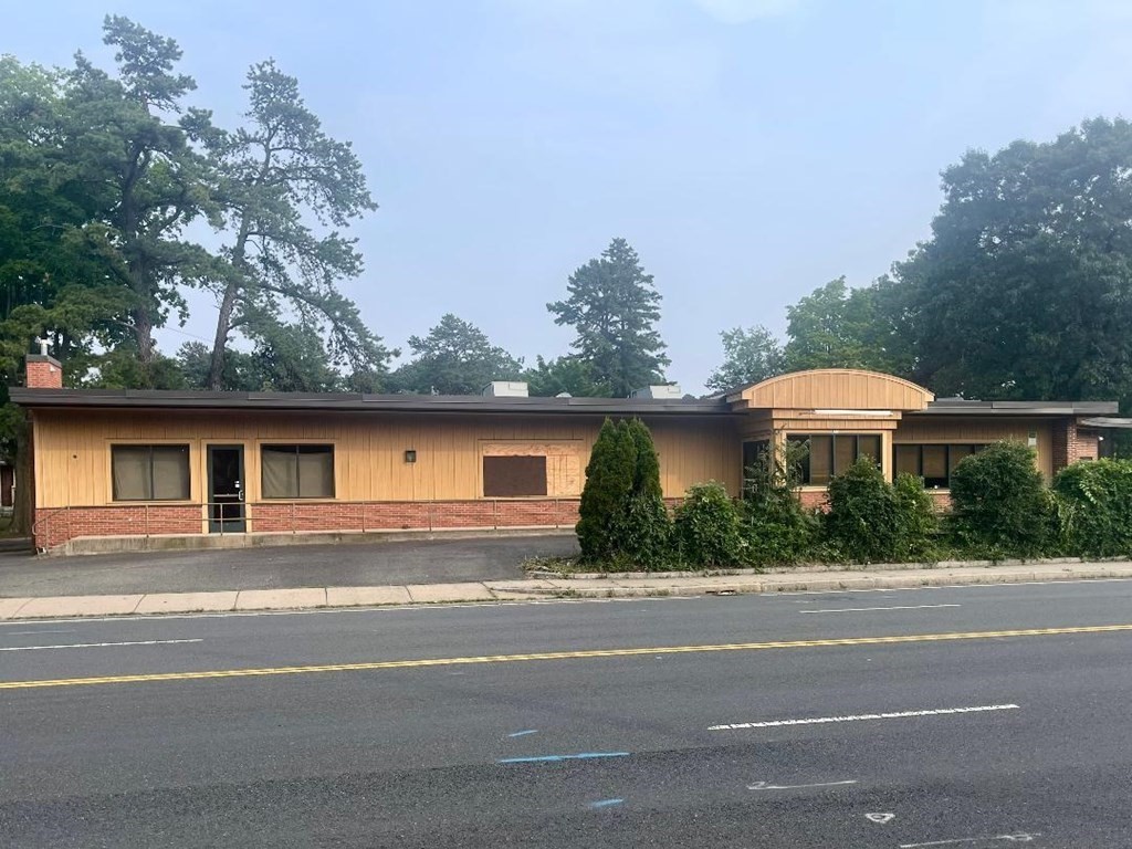 333-339 Boston Rd, Springfield, MA 01109 - MLS 73131351 - Coldwell Banker