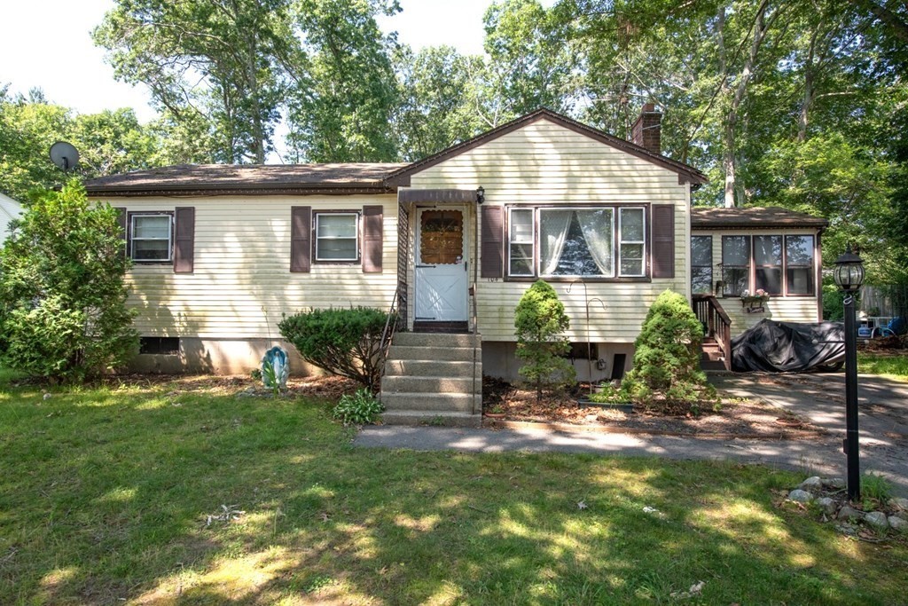 104 Farm St, Bellingham, MA 02019 - MLS 73133604 - Coldwell Banker