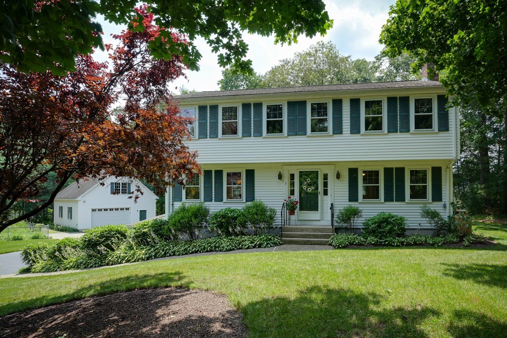 7 Pine Hill Dr, Walpole, MA 02081 - MLS 73137490 - Coldwell Banker