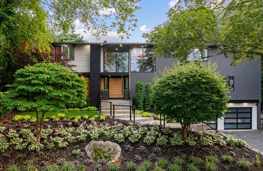 43 Peregrine Rd, Newton, MA 02459 - MLS 73141007 - Coldwell Banker