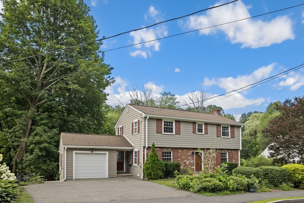 58 Oak St, Reading, MA 01867 - MLS 73143930 - Coldwell Banker