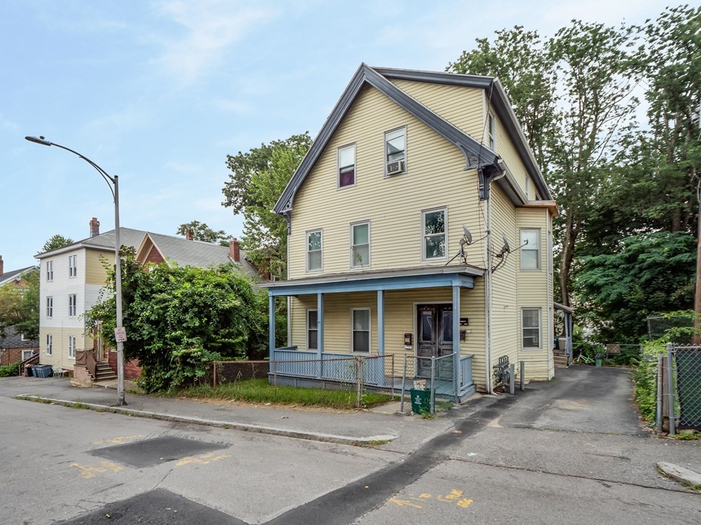 5 Cheney St, Worcester, MA 01610 - MLS 73158665 - Coldwell Banker