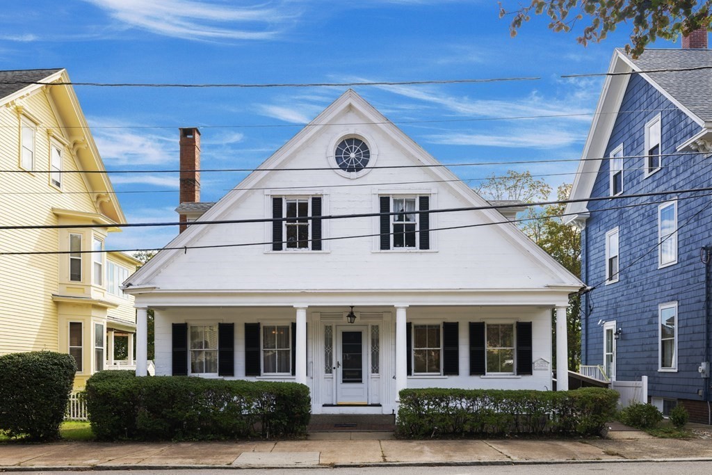 18 Chestnut St, Peabody, MA 01960 - MLS 73169245 - Coldwell Banker