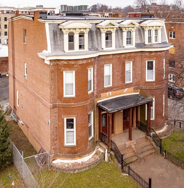 238-240 Union St, Springfield, MA 01105 - MLS 73186506 - Coldwell Banker