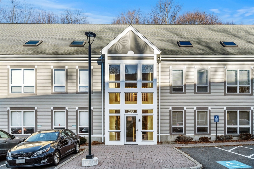 491 Maple St #203, Danvers, MA 01923 - MLS 73202994 - Coldwell Banker