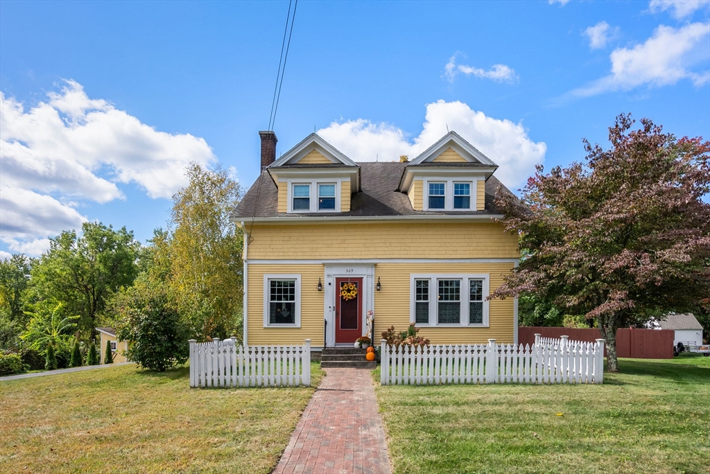 369 Rogers Ave, West Springfield, MA 01089 - MLS 73293934 - Coldwell Banker
