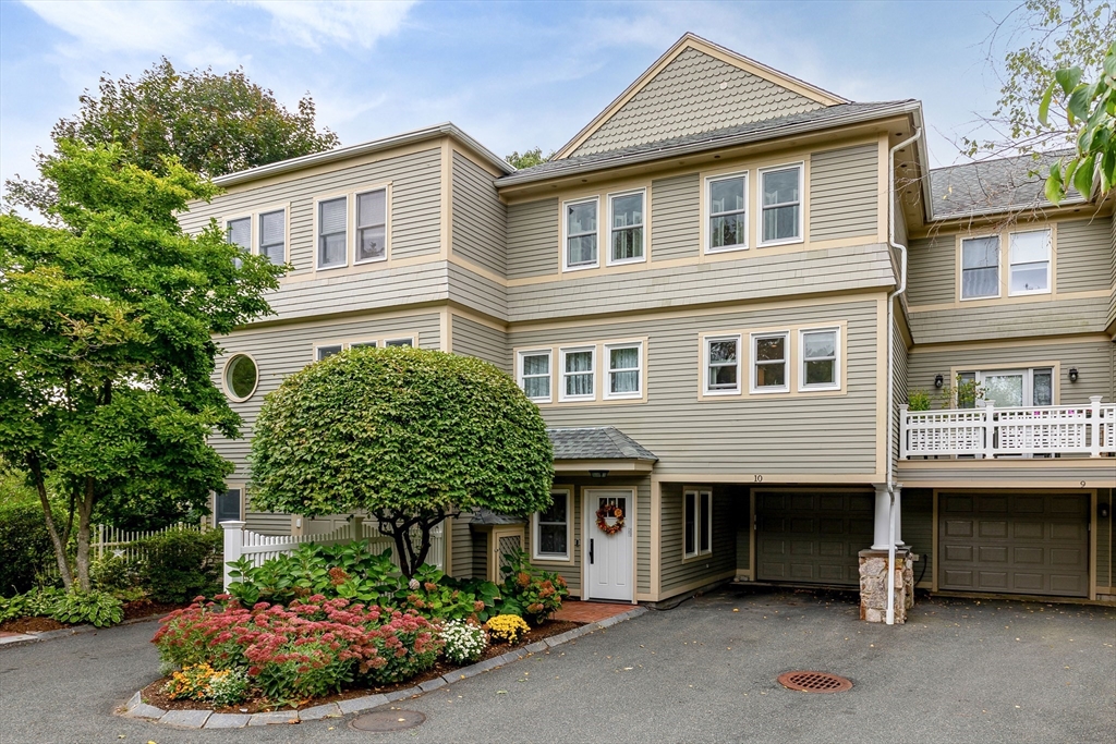 21 Pine St #10, Manchester by the Sea, MA 01944 - MLS 73297663 ...