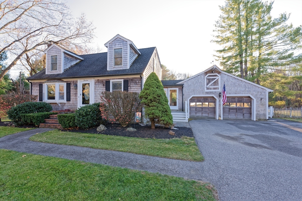 14 Stone St, Bellingham, MA 02019 - MLS 73314310 - Coldwell Banker