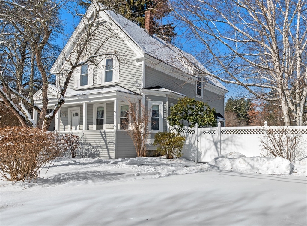 146 Hampshire Rd, Methuen, MA 01844 - MLS 73332829 - Coldwell Banker