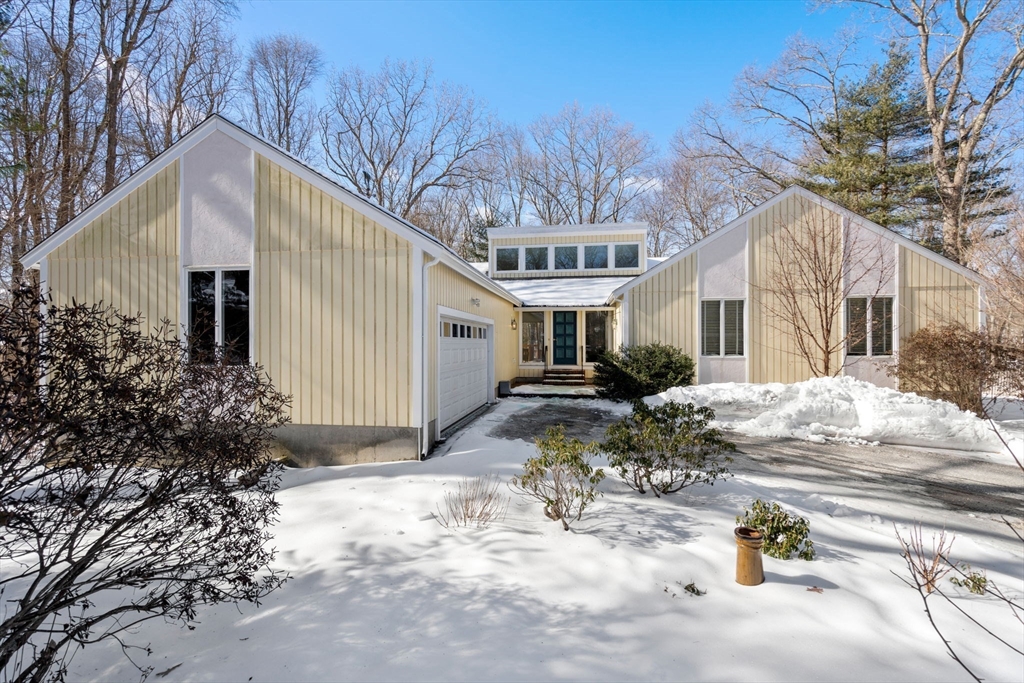 11 Circle Way, Sharon, MA 02067 - MLS 73338545 - Coldwell Banker