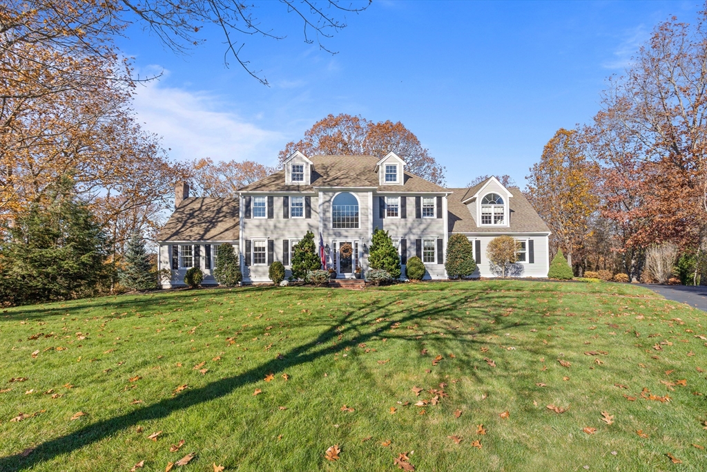 10 Edgar Walker Ct, Hingham, MA 02043 - MLS 73354387 - Coldwell Banker