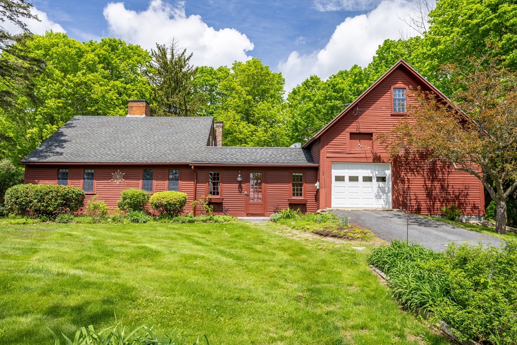 9 Eaton St, Gardner, MA 01440 - MLS 73377014 - Coldwell Banker